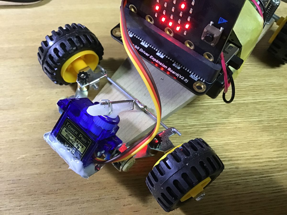 DFRobotの製品は面白い（2）－ Micro:bit Driver Expansion Board – ネコマ製作所